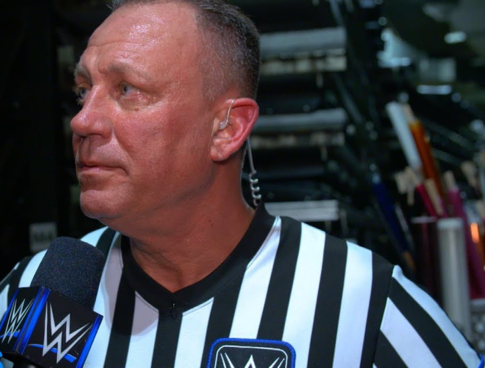 Mike Chioda Reveals Untold Stories Behind The Rock vs. Hulk Hogan at ...
