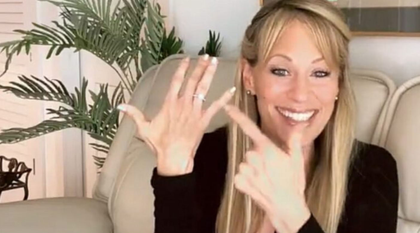 WWE Legend Lilian Garcia Announces Engagement to Former Wrestler After ...
